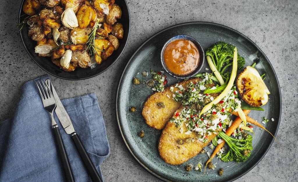 Klassisk Schnitzel med Smashed Potatoes